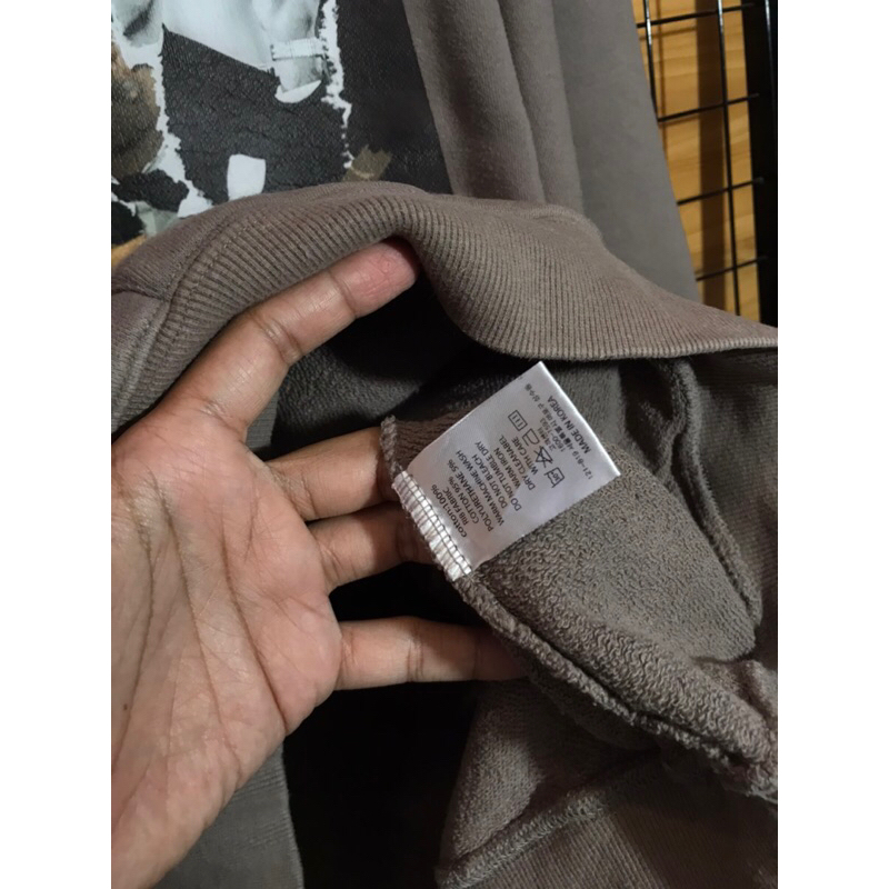 Jual hoodie im not human being x samo | Shopee Indonesia