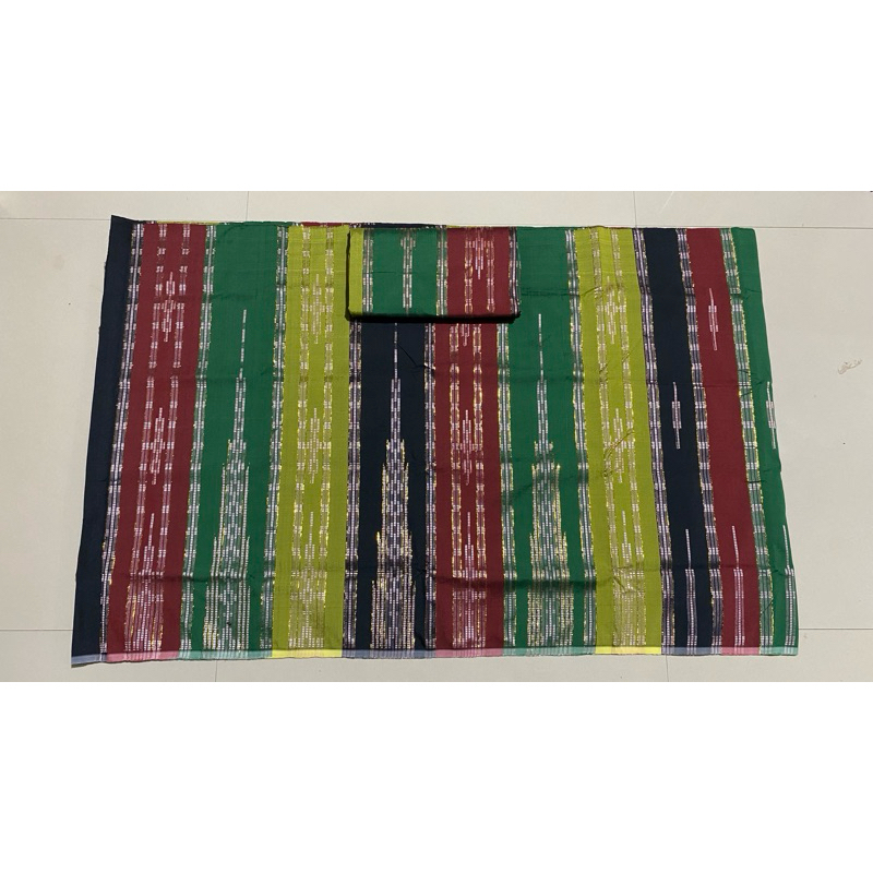 Jual KAIN SARUNG SUTRA KHAS BUGIS motif mirip walidah | Shopee Indonesia