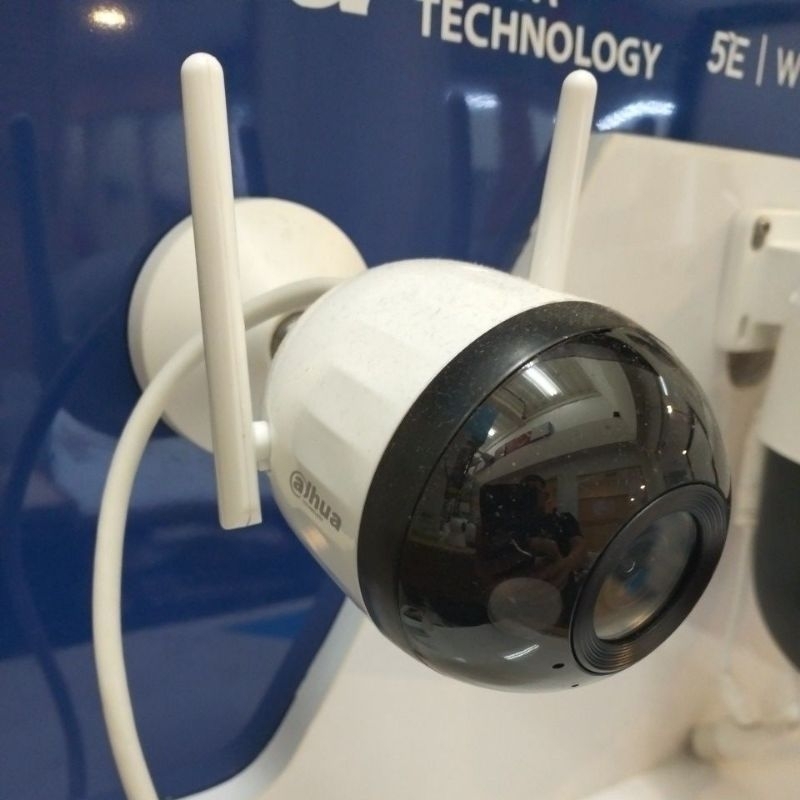 Jual IP CAMERA WIFI DAHUA OUTDOOR 4MP GARANSI RESMI DAHUA | Shopee ...