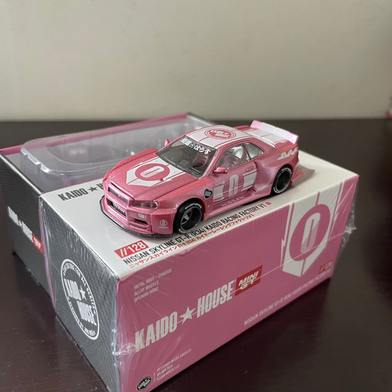 Jual Kaido House GT Nissan Skyline GT-R (R34) Pink Kaido Racing Factory ...