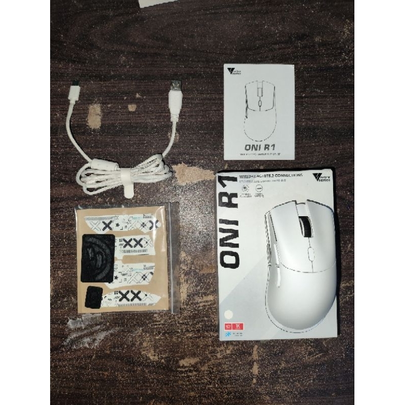 Jual VortexSeries ONI R1 LightWeight Ergonomic Wireless Gaming Mouse ...