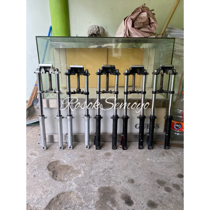Jual Shockbreaker shock sekok depan Megapro Primus komplit segitiga atas bawah original bekas ...