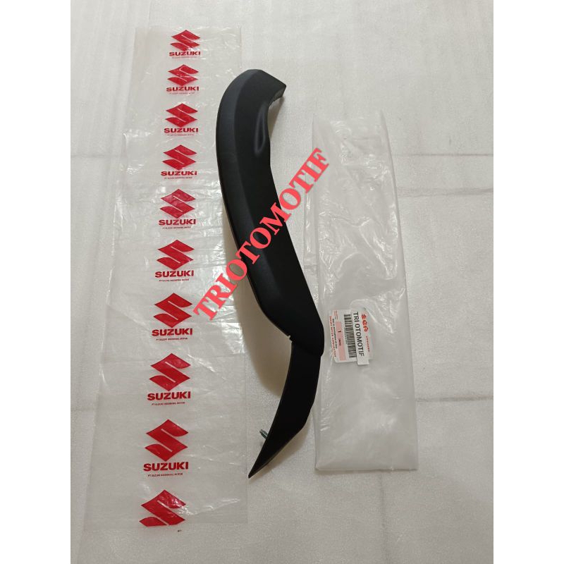 Jual LIST SPOILER BUMPER BELAKANG SUZUKI IGNIS GX original | Shopee ...