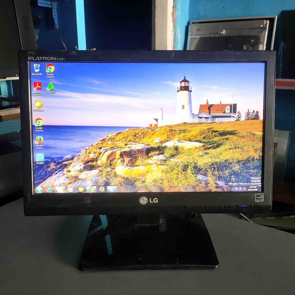 Jual Monitor Lcd Merk LG Ukuran layar 16 Inch Kondisi Normal Garde A ...