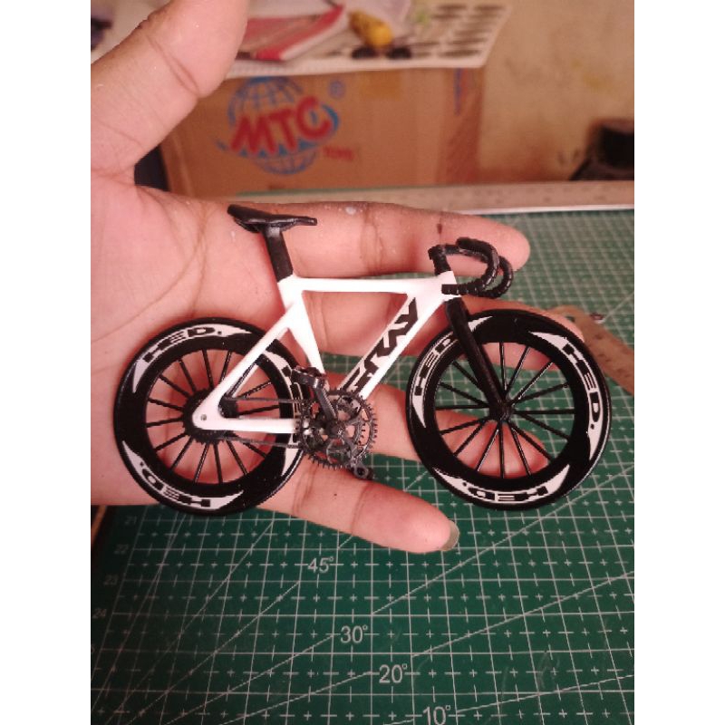 Jual miniatur sepeda fixie GRAY ( VELG JARI-JARI) | Shopee Indonesia