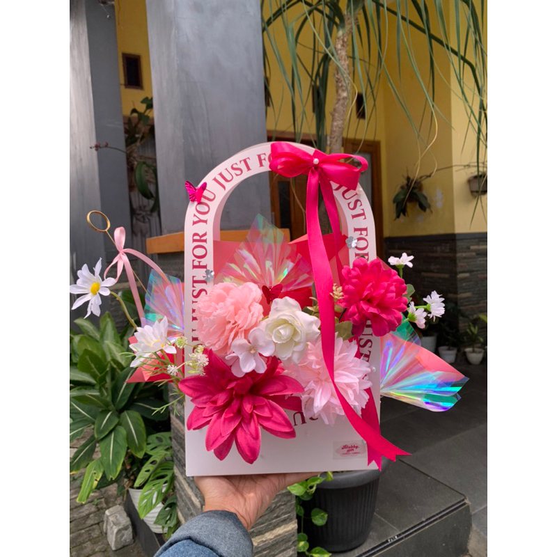 Jual FLOWER BOX buket malang | Shopee Indonesia