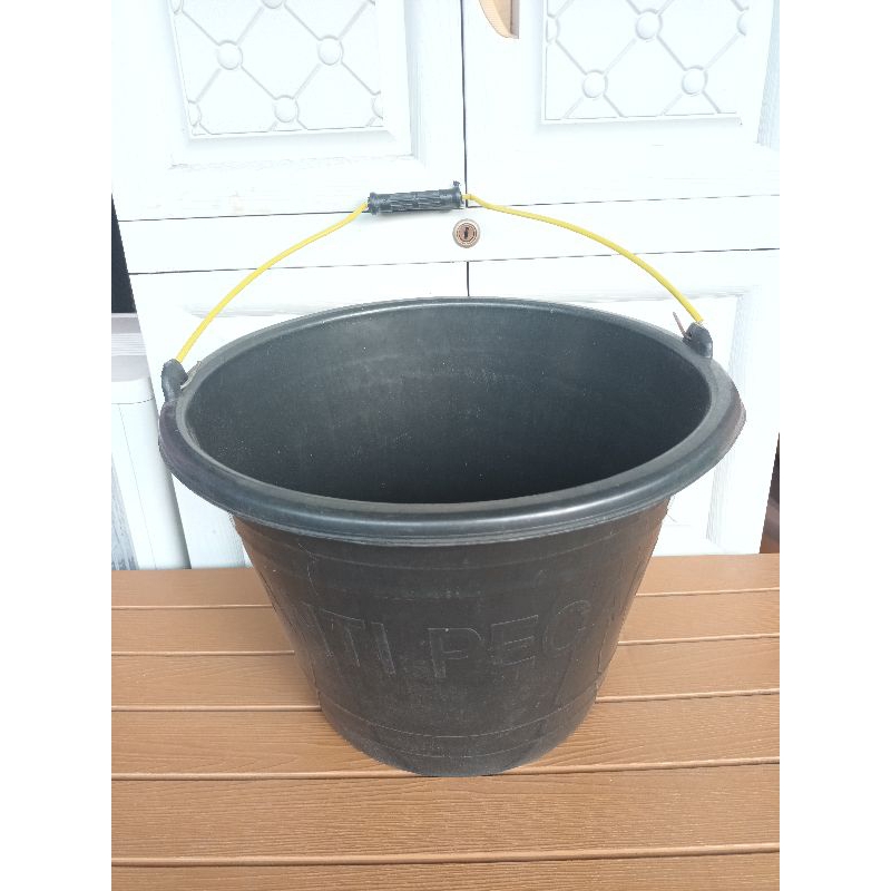 Jual Ember Cor plastik tebal Anti pecah 20 Hitam | Shopee Indonesia