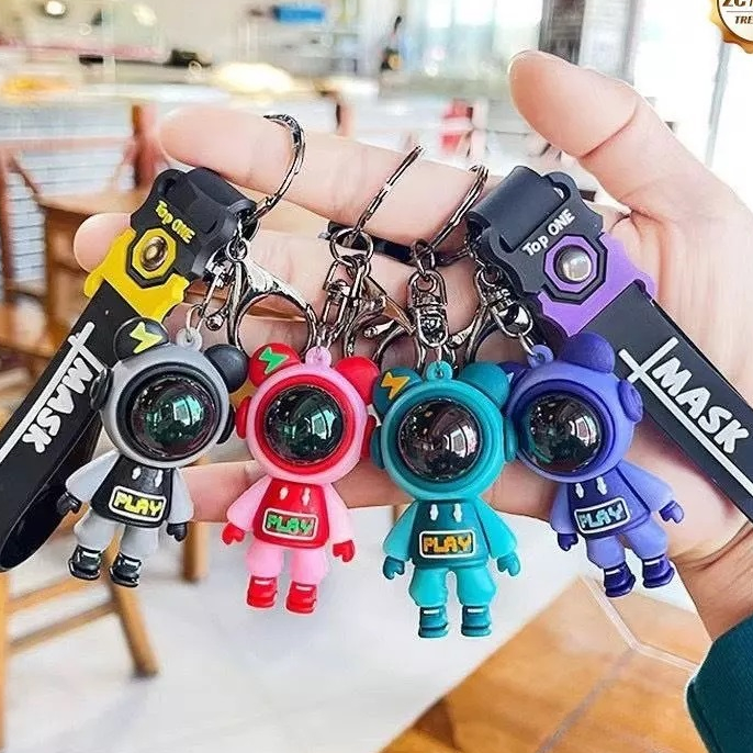 Jual Gantungan Kunci Astronot Keychain Beruang Astronot Gantungan Motor ...