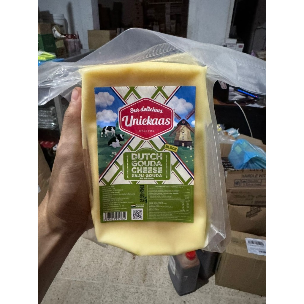 Jual Gouda Cheese UNIEKAAS / Keju Gouda Blok UNIEKAAS | Shopee Indonesia