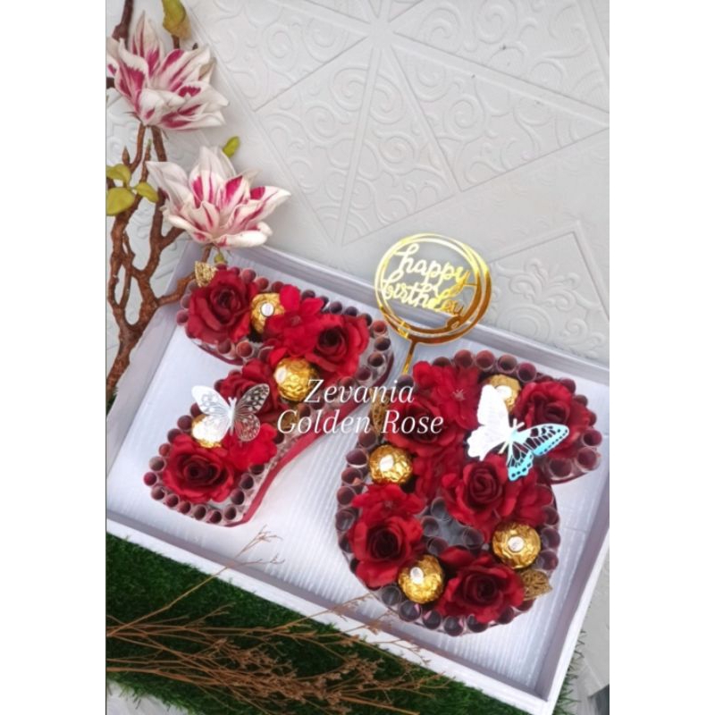 Jual Money Box gift angka /huruf kosongan with coklat Ferrero | Shopee ...
