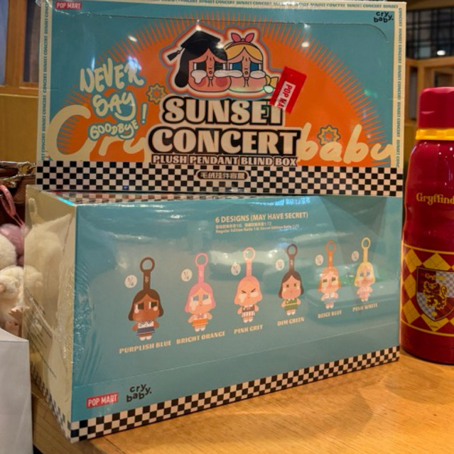 Jual Sunset concert x cry baby plush pendant (SELECTED) - ori popmart ...