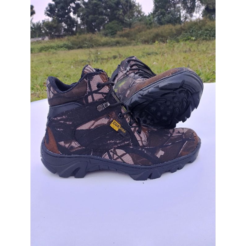 Jual SEPATU SAFETY DELTA HITAM LORENG | Shopee Indonesia