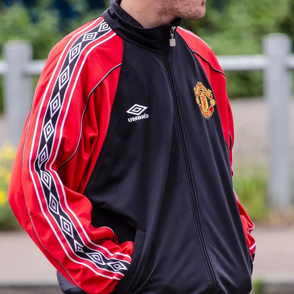 Jual JAKET VINTAGE MAN UNITED RETRO HOME 1998 1999 JAKET RETRO MU 98 99 ...