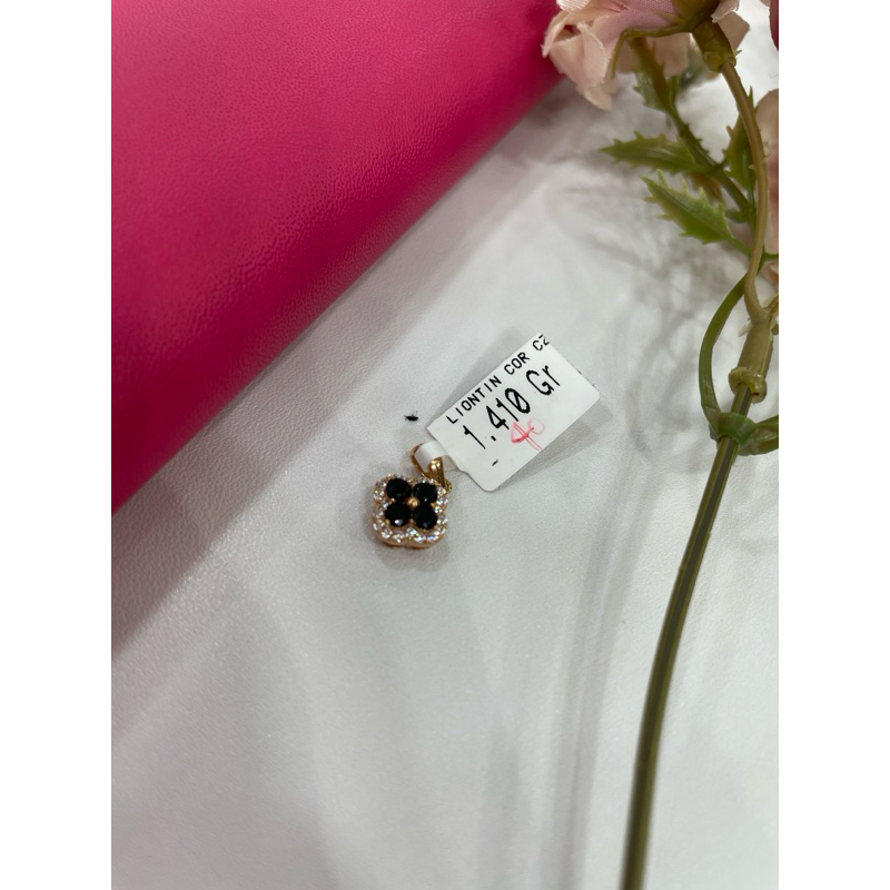Jual Liontin bunga hitam cz full | Shopee Indonesia