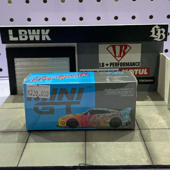 Jual MINI GT BOX LB-SILHOUETTE WORKS GT NISSAN 35GT-RR VER. 1 LBWK KUMA ...