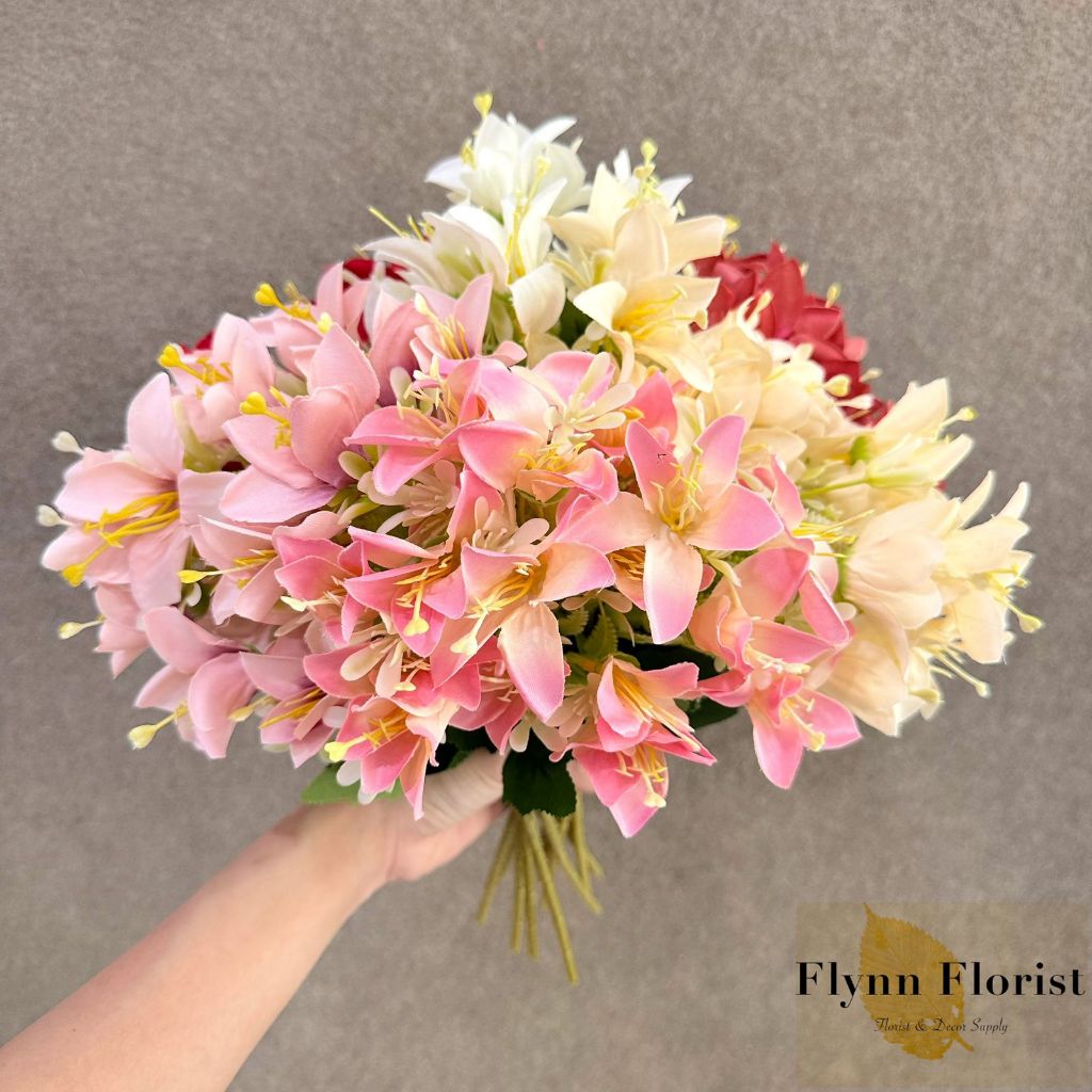 Jual Bunga Rain Lily Kombinasi Cabang 5 (Satuan) Wedding Dekorasi ...
