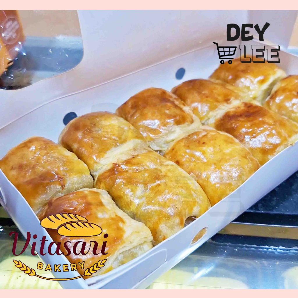 Jual VITASARI Pisang Bolen KEJU / COKELAT 1 box isi 10 pcs Oleh-Oleh ...