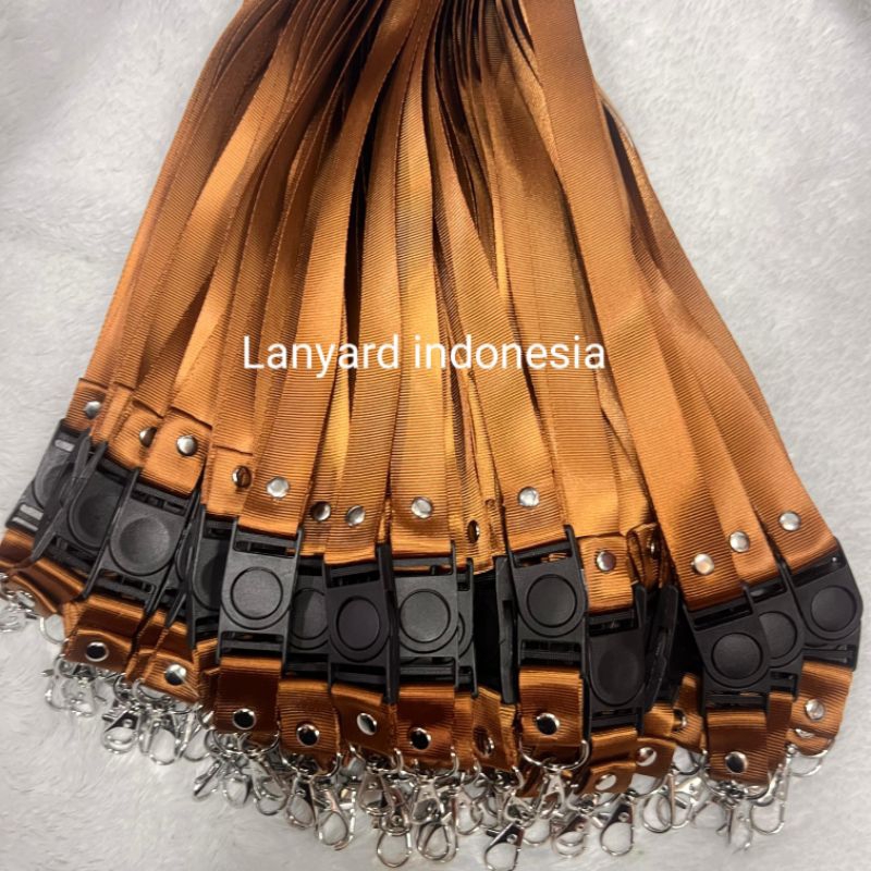 Jual LANYARD POLOS COKLAT 2CM TALI ID CARD COKLAT PREMIUM | Shopee ...