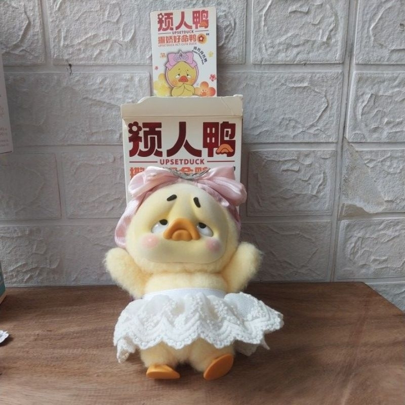 Jual upset duck vol 2. please please duck. (ballerina) | Shopee Indonesia