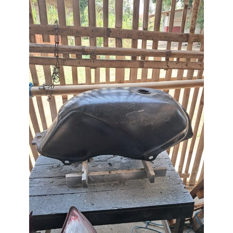 Jual TANGKI TILAS TILAM TIGER 2000 KONDISI PERLU RESTORASI | Shopee ...