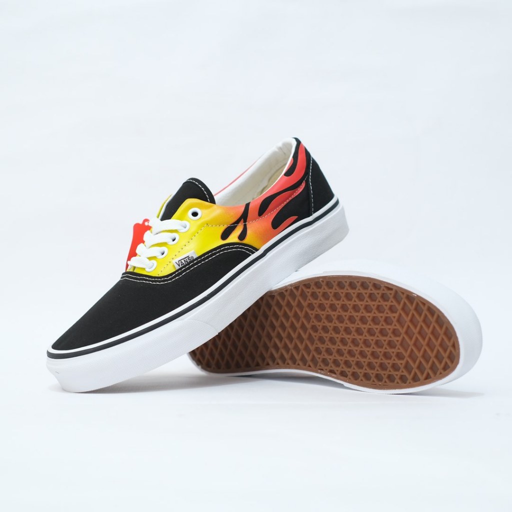 Jual Vans Era Flame Black White Red Original | Shopee Indonesia