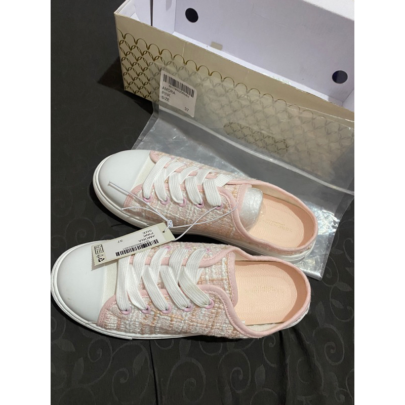 Jual Sepatu Urban & Co (sneakers claudy shoes) | Shopee Indonesia