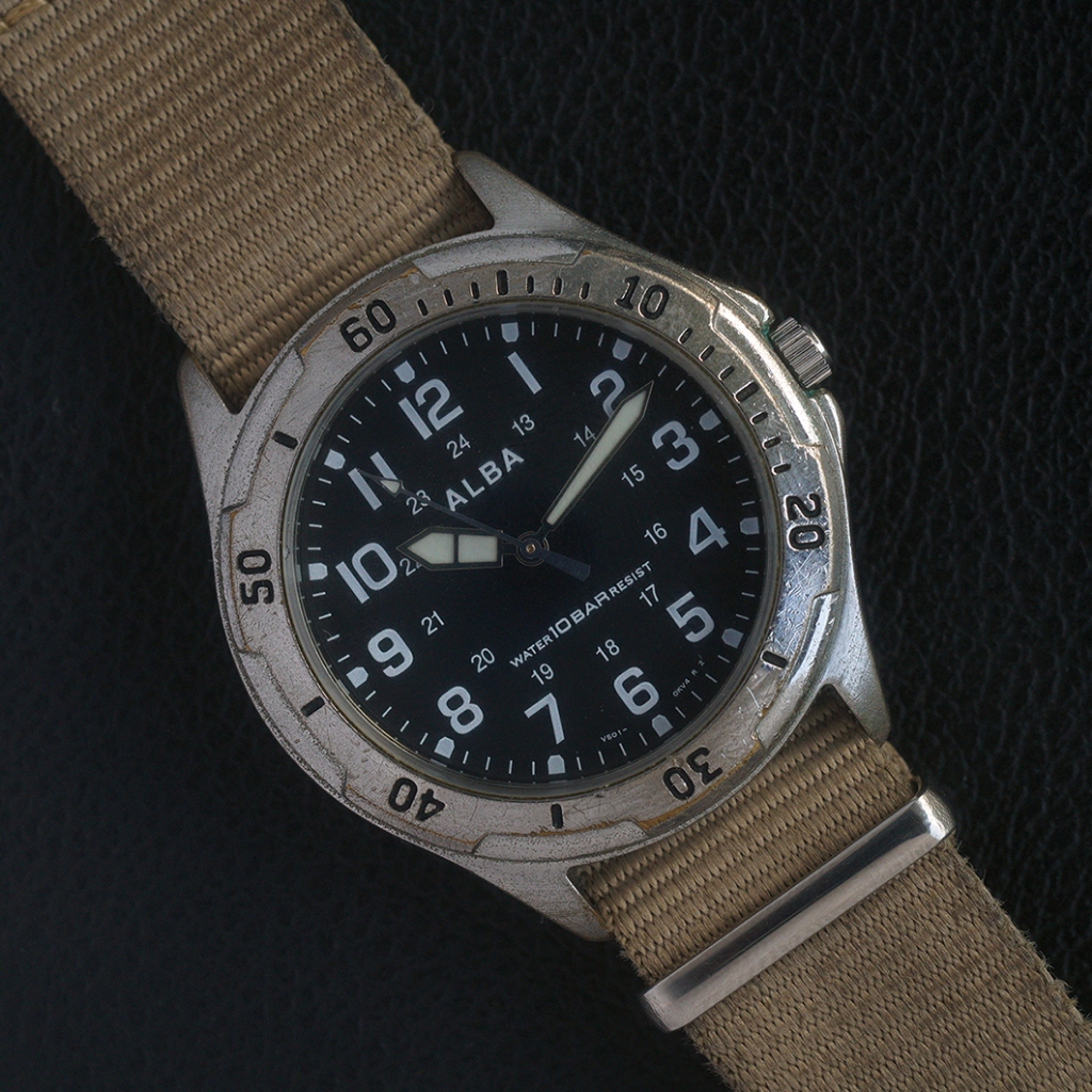 Jual alba V501 0DA0 44136 field watch military army bekas second ...