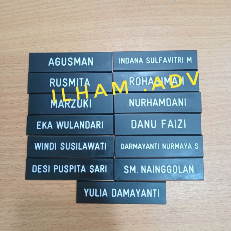 Jual papan nama dada grafir/ukir hitam doff full -magnet | Shopee Indonesia