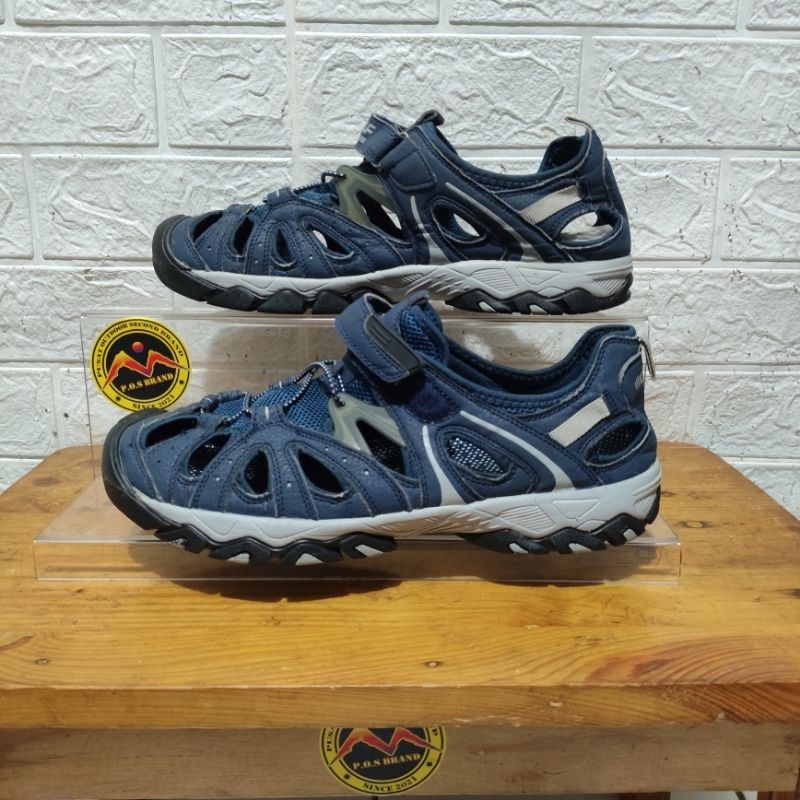 Jual 𝘀𝗲𝗽𝗮𝘁𝘂 𝘀𝗮𝗻𝗱𝗮𝗹 𝗼𝘂𝘁𝗱𝗼𝗼𝗿 𝗟𝗘𝗖𝗔𝗙 𝘀𝗲𝗰𝗼𝗻𝗱 | Shopee Indonesia