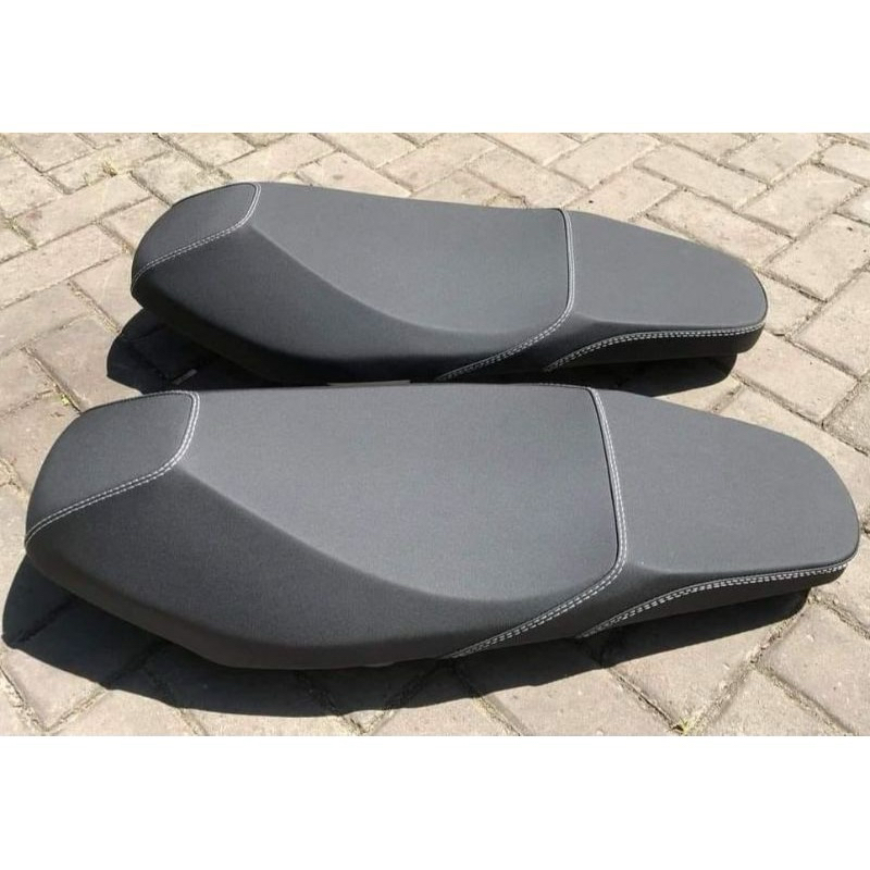 Jual sarung jok/kulit jok vario beat jahitan tengah bahan amplas pasir ...