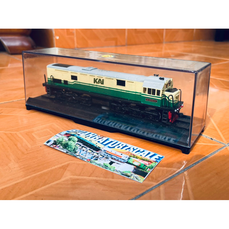 Jual Miniatur Kereta Api, Lokomotif CC 201 83 31 Spesial Livery Vintage ...