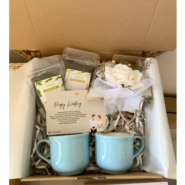 Jual Leenan box | Kado wedding gift set cangkir , hampers parsel nikah ...