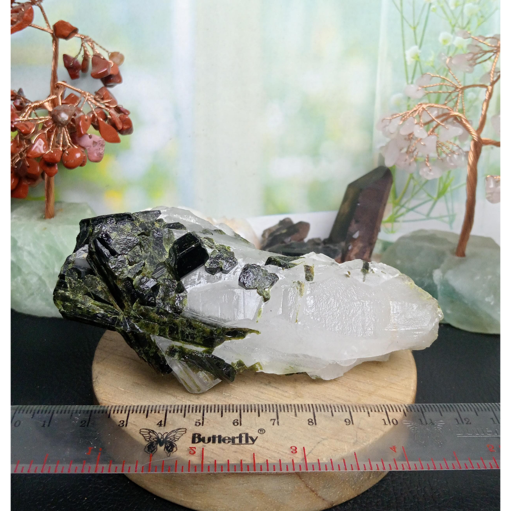 Jual Batu Natural Epidote in Quartz Rough / Raw (4) | Shopee Indonesia