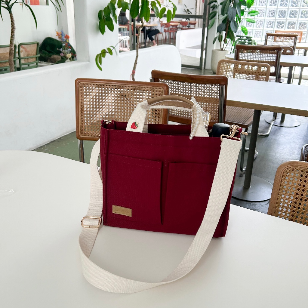 Jual (WARNA BARU) DEEP RED TAS KANVAS LOKAL PREMIUM KULIAH SELEMPANG ...