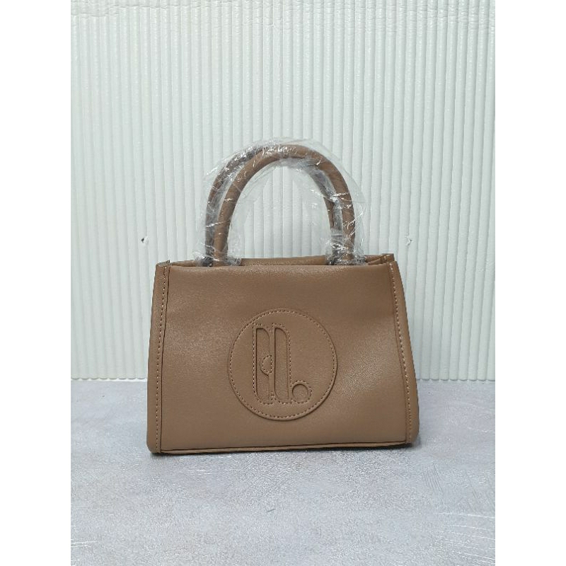 Jual HEYLOCAL - Gumi Totebag by Heylocal, Gumi Totebag Heylocal Totebag ...