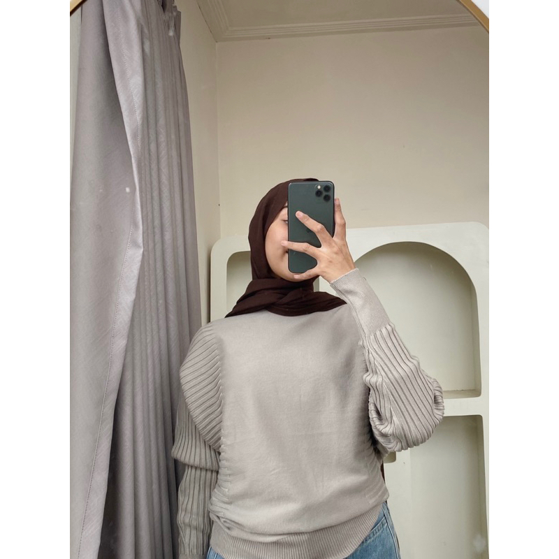 Jual CHRISA TOP | PGE OFFICIAL | Shopee Indonesia