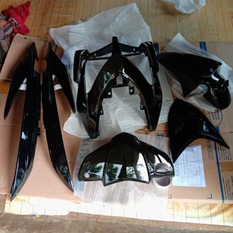 Jual full halus Honda Vario karbu 110 lama old warna hitam polos ...