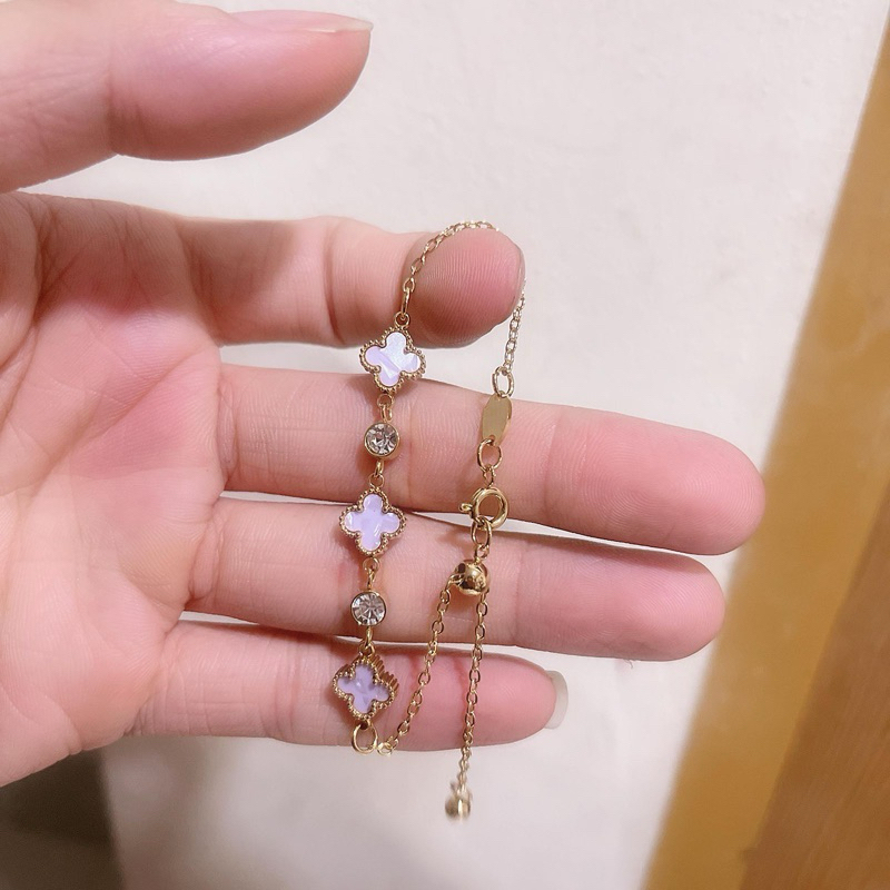 Jual gelang clover 2 model kaitan mas titanium wanita fashion | Shopee ...