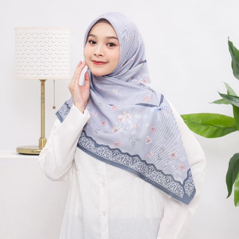 Jual Remaya Qamara Scarf Hijab Kerudung Segiempat Voal Motif Elegan | Shopee Indonesia