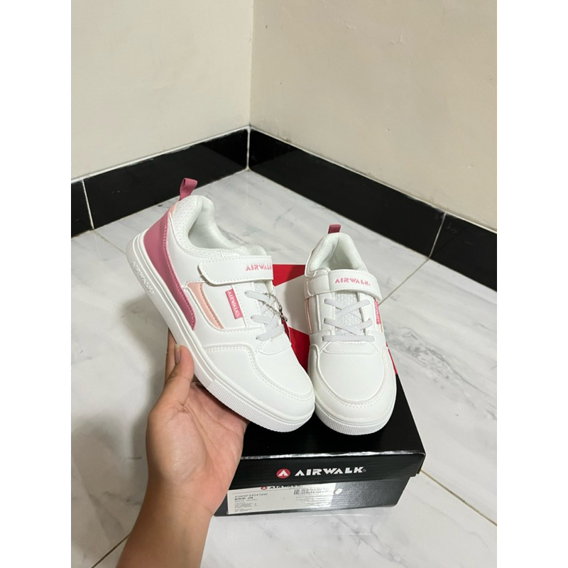Jual Sepatu Airwalk kids putih pink sale 70% ukuran 33 dan 35 (BRIE JR ...