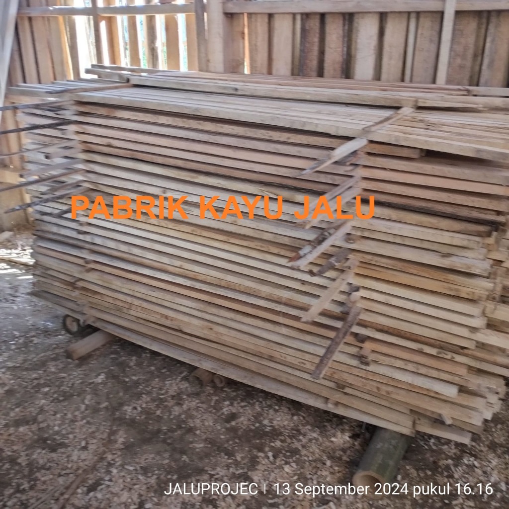 Jual Reng Kayu Isi 10 Batang Panjang 2 Meter Sudah Serut Halus | Shopee ...