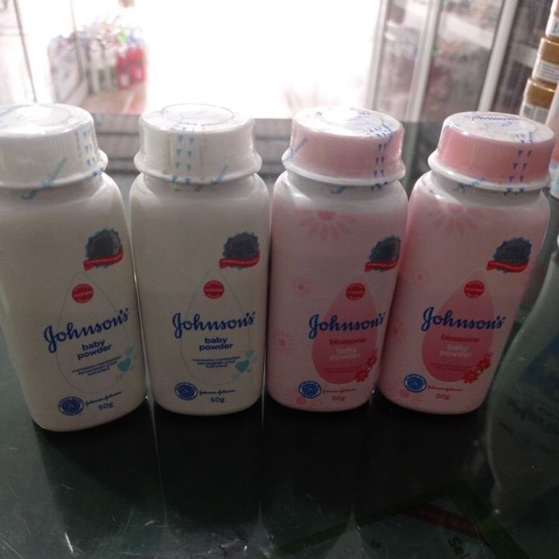 Jual JOHNSONS BABY POWDER 50g | Shopee Indonesia