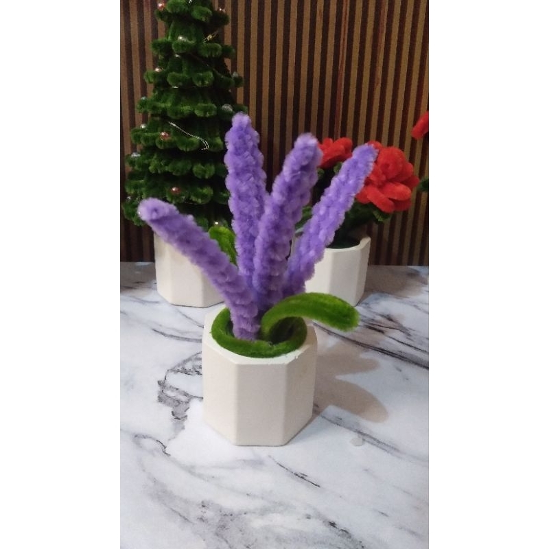 Jual bunga lavender pot minikawat bulu/pipe cleaner | Shopee Indonesia