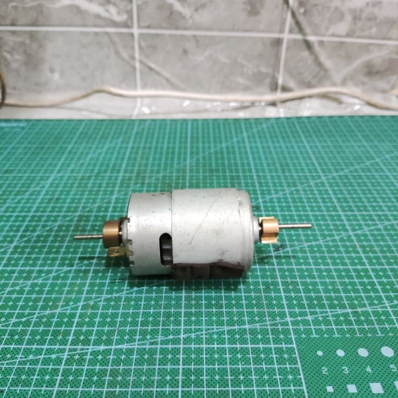 Jual DC MOTOR 12V DC EX DINAMO GETAR SECOND NORMAL DINAMO DC 12V ...