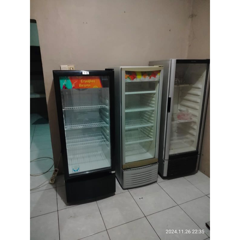 Jual SECOND/BEKAS SHOWCASE 1 PINTU POLYTRON/DISPLAY COOLER | Shopee ...