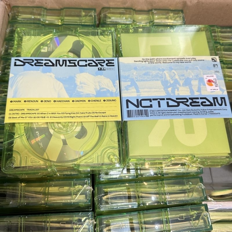 Jual READY STOCK NCT DREAM 4th ALBUM - DREAMSCAPE DREAMINI VER SEALED ...