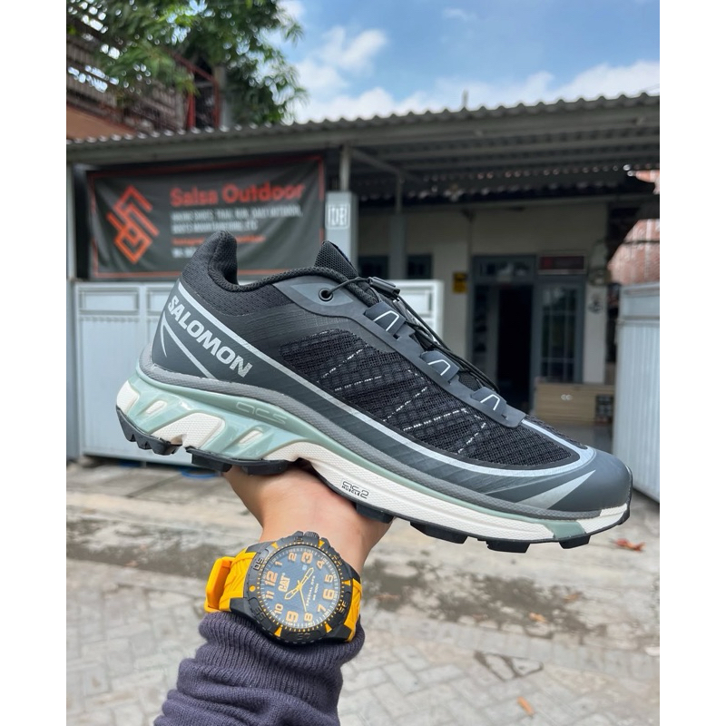 Jual sepatu trail run salomon hitam | Shopee Indonesia
