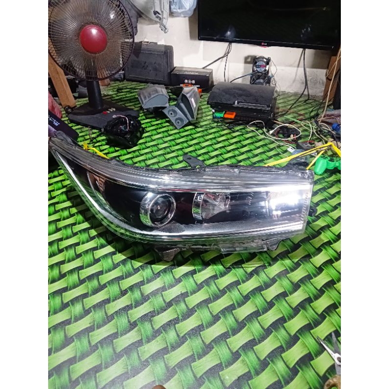 Jual headlamp Innova reborn led tipe Q original | Shopee Indonesia