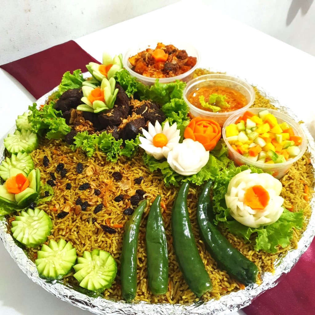 Jual Nasi Kebuli Daging Kambing 10 Porsi /Paket Nasi Kebuli Komplit ...