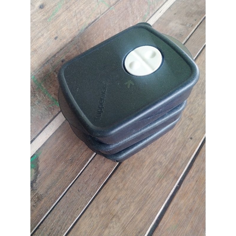 Jual kotak makan kristal extreme meal box ORI Tupperware second ...